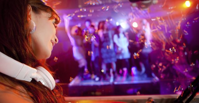 The 10 Best Quinceanera DJs in Bronx (with Free Estimates)