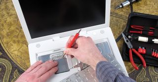 The 10 Best Mac Screen Repair Near Me (with Free Estimates)