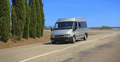 The 10 Best Minibus Rentals Near Me (with Free Estimates)
