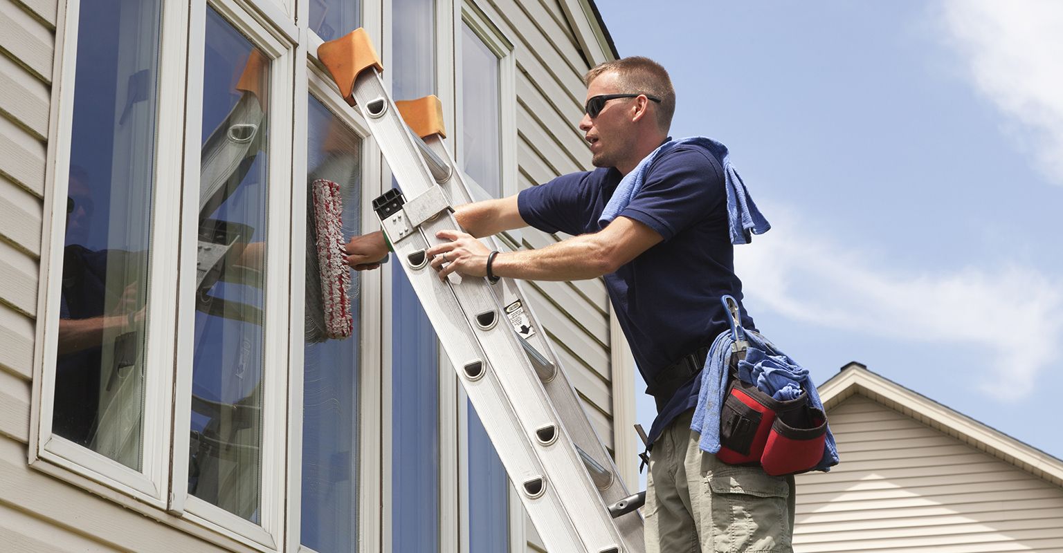 The 10 Best Outdoor Window Cleaners Near Me (with Free Estimates)