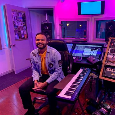 The 10 Best Singing Lessons Near Me (with Free Estimates)