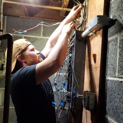 The 10 Best Electricians in Philadelphia, PA (with Free Estimates)