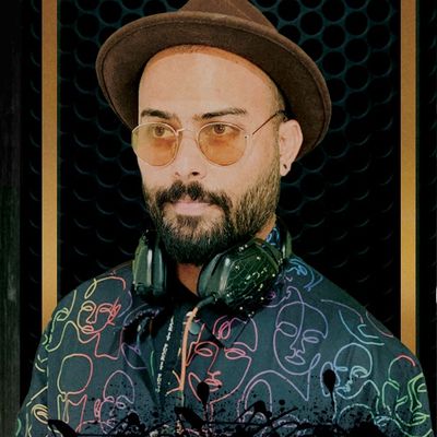 The 10 Best DJs Near Me (with Free Estimates)