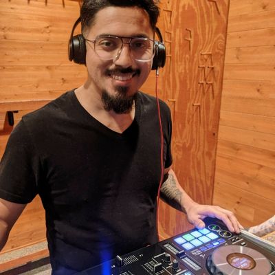 The 10 Best DJs in Aurora, IL (with Free Estimates)