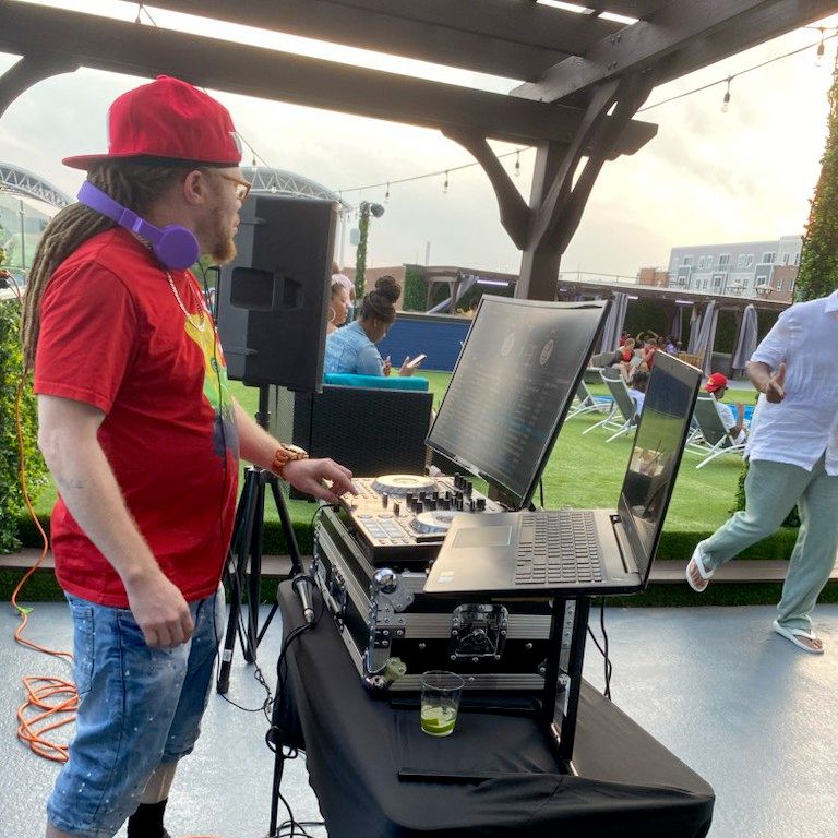 The 10 Best DJs in Virginia Beach, VA (with Free Estimates)