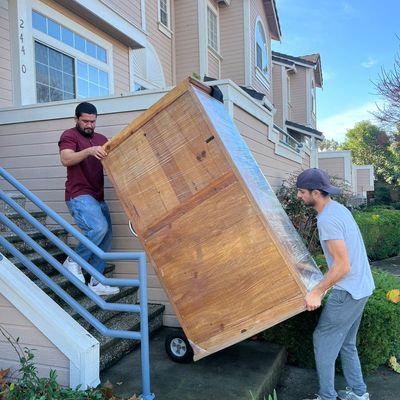 Local Movers & Moving Companies Near Me (Free Estimates)